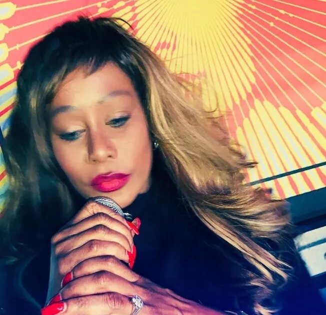Wendy Halo – Musician | Entrepreneur
